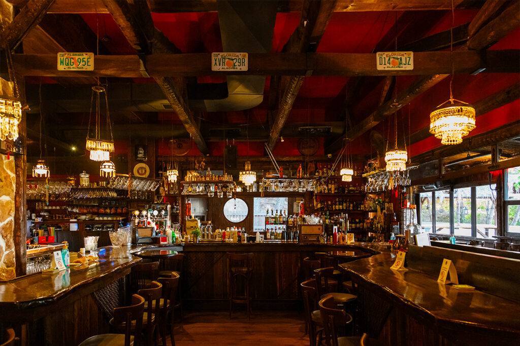 Bonobo cafe bar: Εδώ σας υπόσχονται μοναδική θέα σε όλη την πόλη